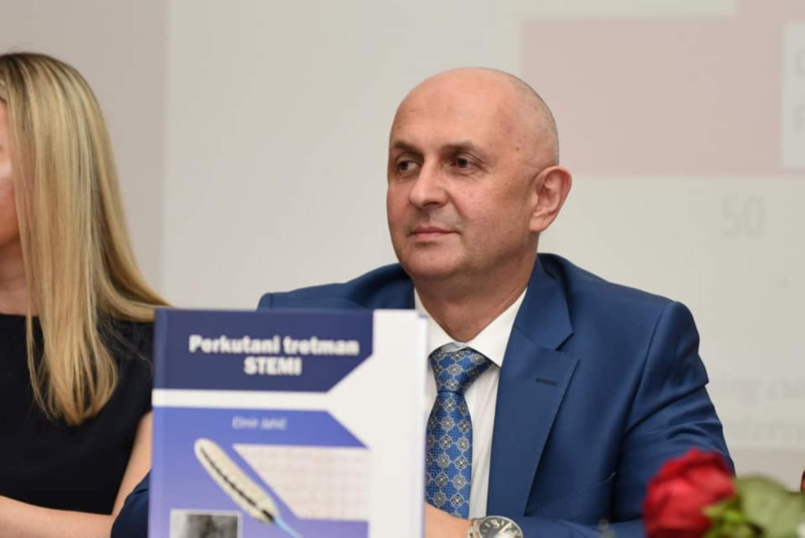 Dr. Jahić: Državu ne mogu graditi poltroni, ulizice, nekompetentni | INS